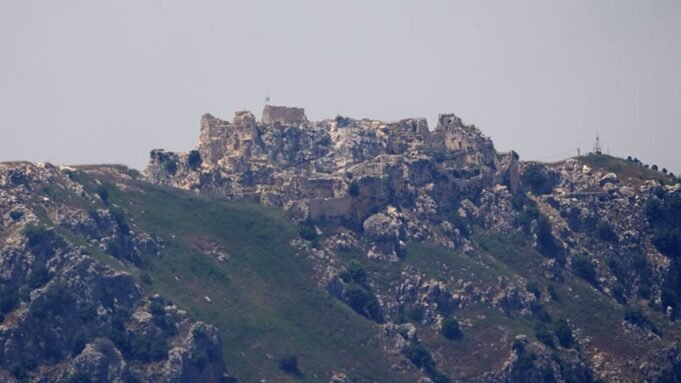 Israel retoma castelo de Beaufort no Líbano, Paris emite forte ...